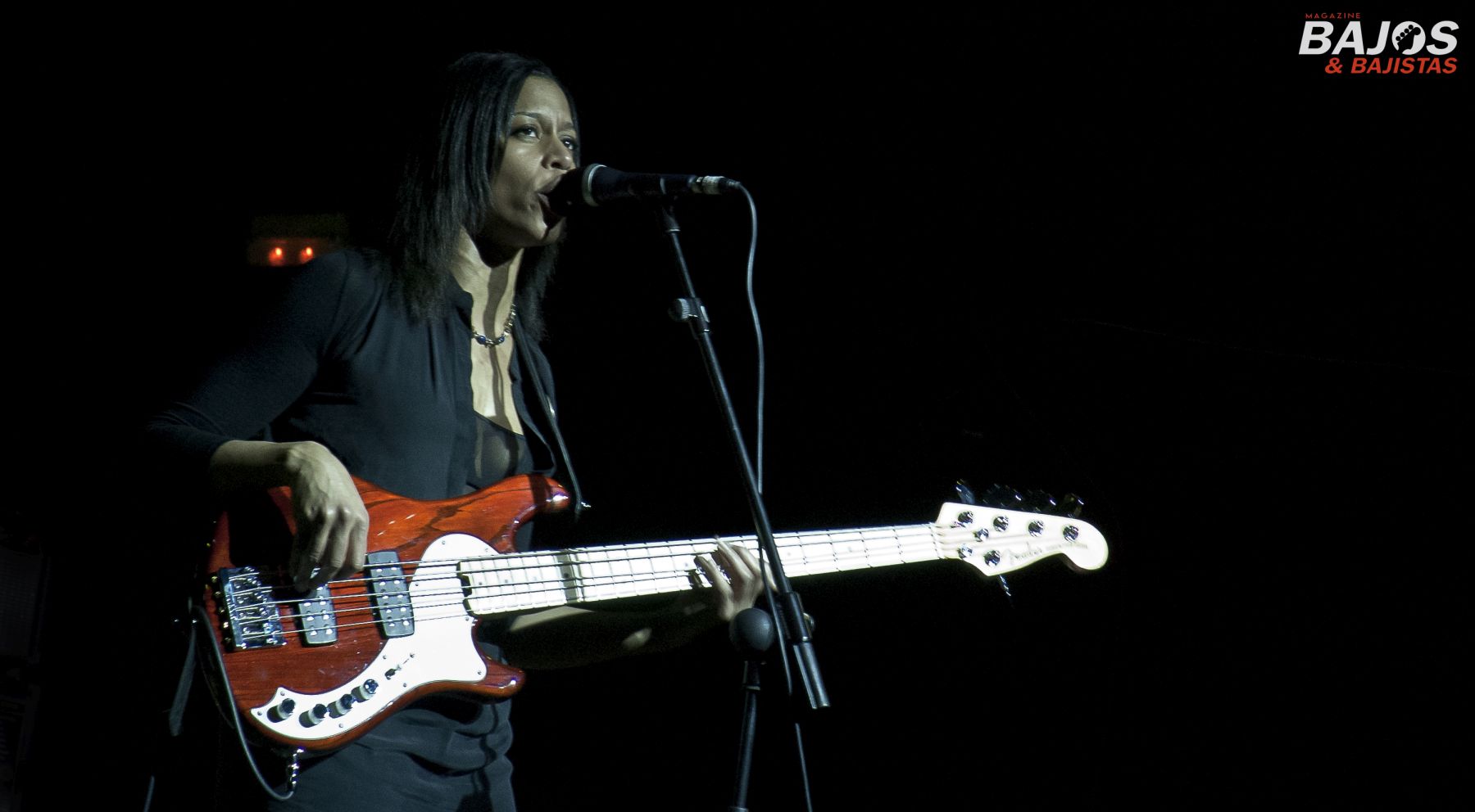 Yolanda Charles - Bajos y Bajistas