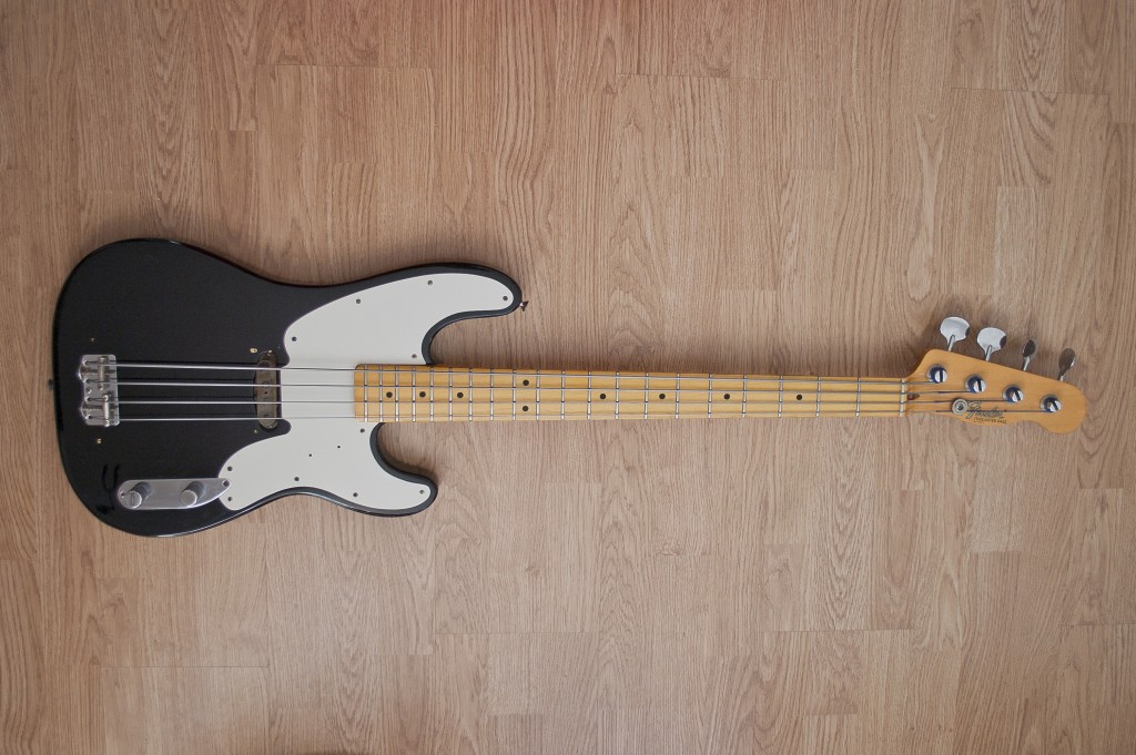 Fender 68 Telecaster Bass - Bajos y Bajistas